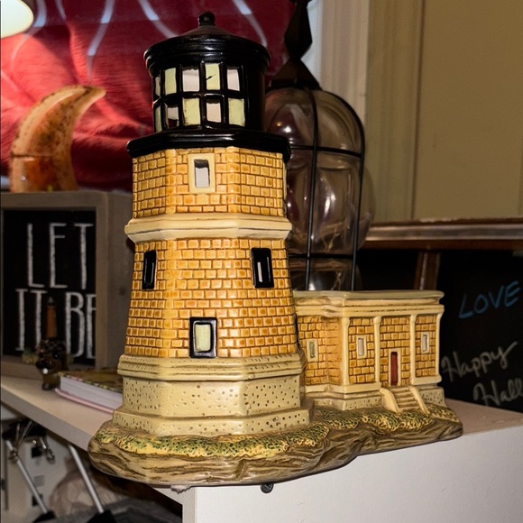 Lefton | Accents | Lefton Split Rock Lighthouse Figurine | Poshmark